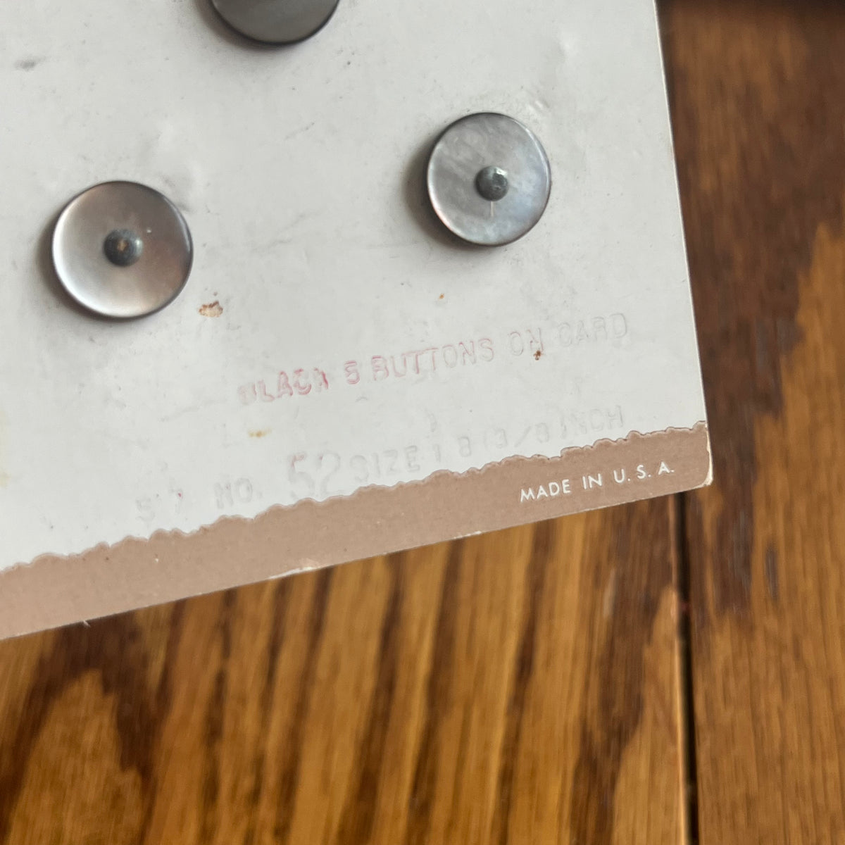 1970’s Le Chic MOP Buttons - Grey - Set of 5 - Size 18 - 3/8" - on car ...