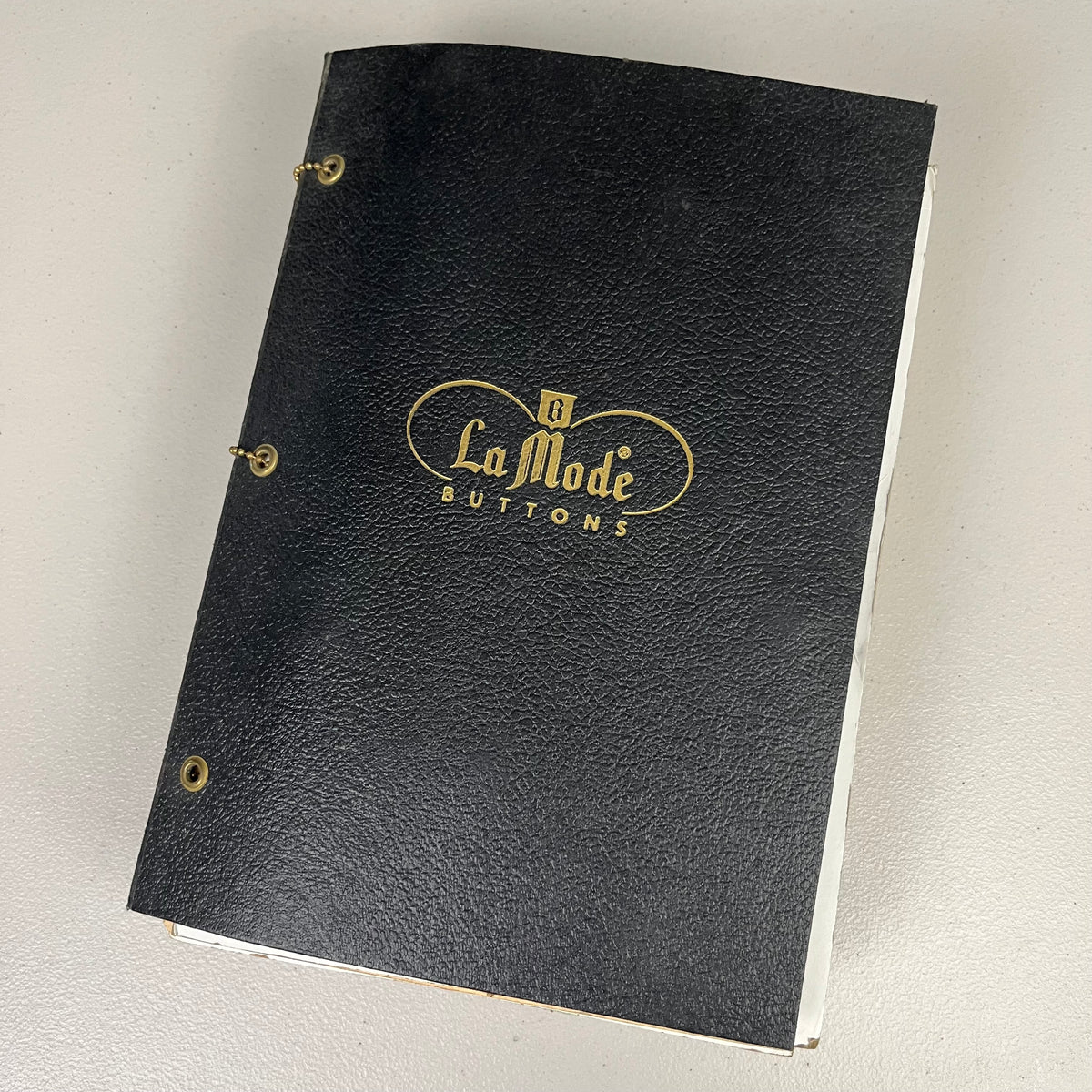 1960's La Mode Button Salesman Book - Full – Backroom Finds