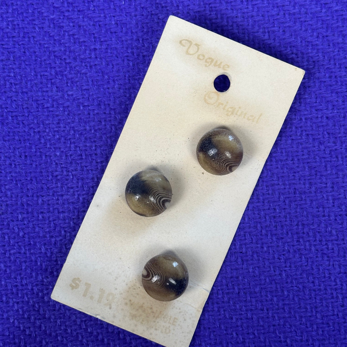 1970’s Vogue Original Wood Grain Plastic Buttons - Set of 3 - 5/8" - o ...